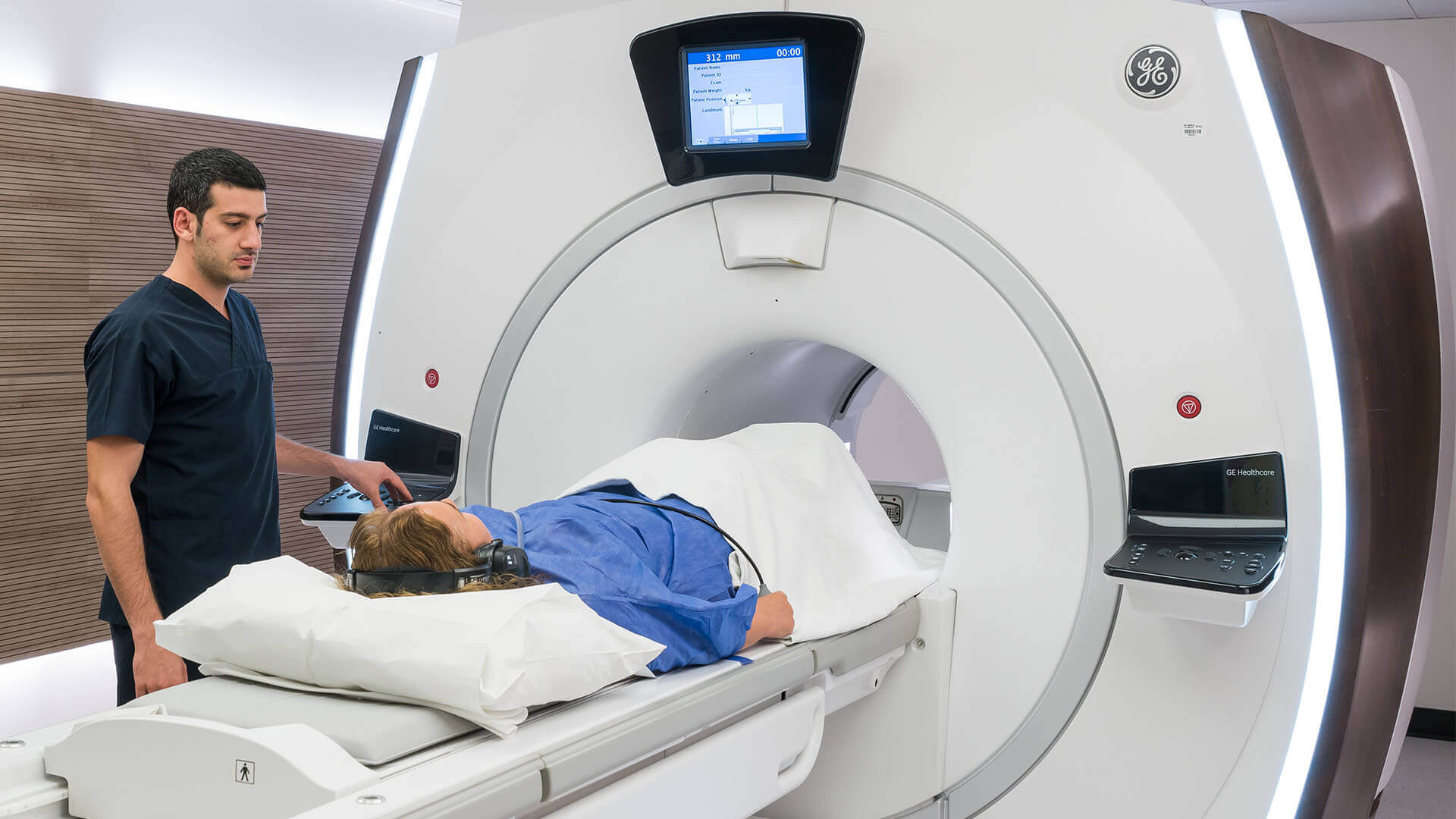 Radiology (Medical Imaging) | American Outpatient Medical Center